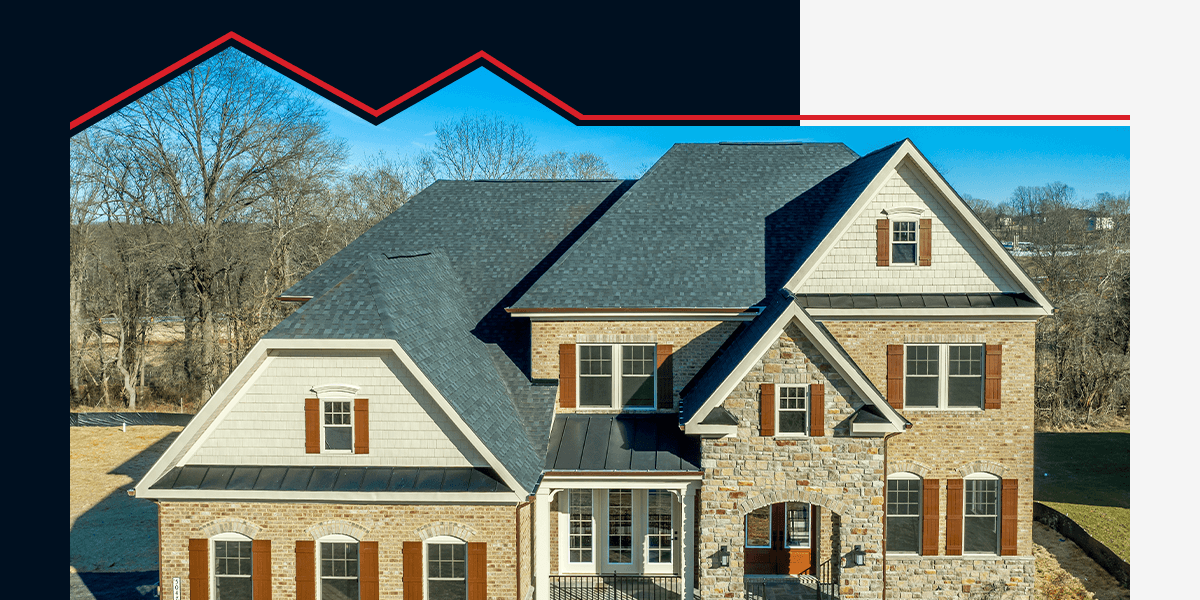 What Color Should You Paint a House With a Green Roof?